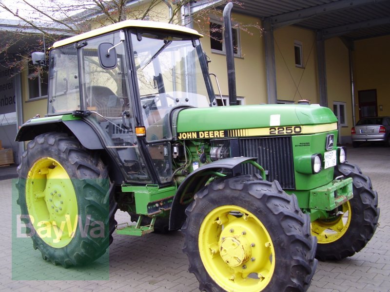 Tractor John Deere 2250 A - BayWaBörse - sold